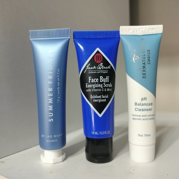 Summer Fridays | Skincare | Summer Fridays Jet Lag Jack Black Face Buff ...